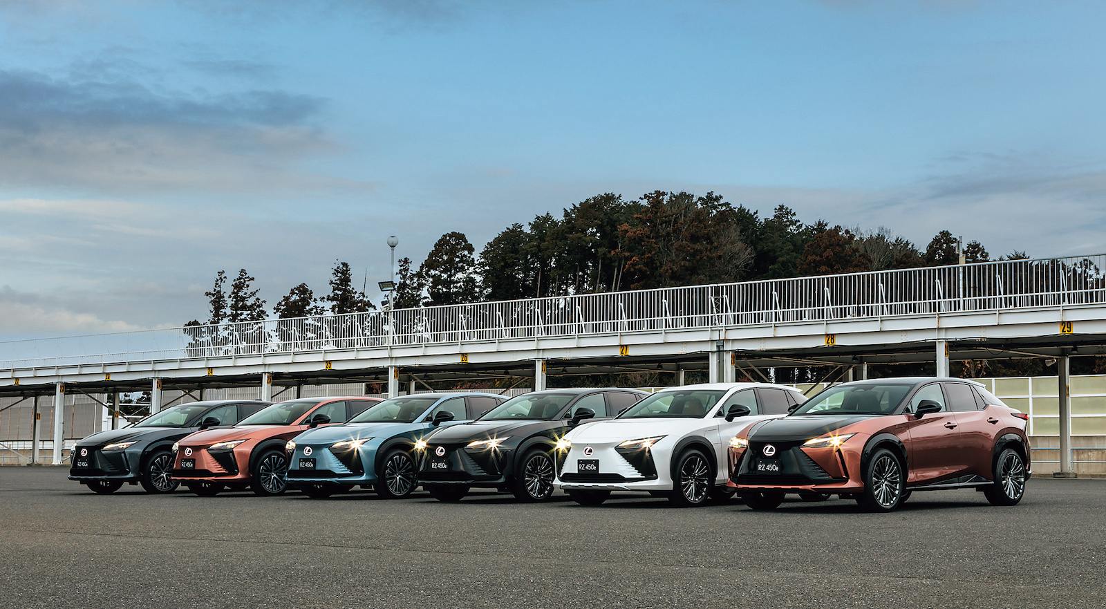 レクサス初のBEV専用モデル「RZ」の実力とは＜試乗＞ | GOETHE