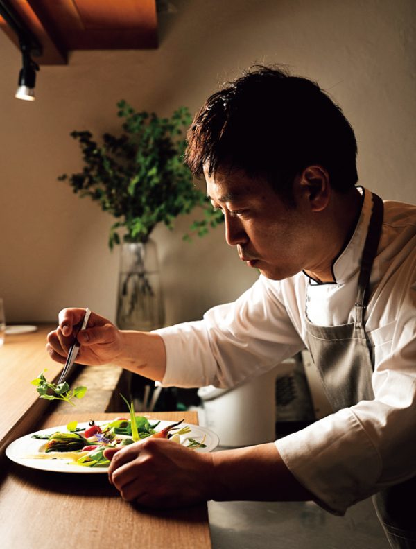 これからの北海道フレンチを牽引する、新店「AKIHISA HANDA」とは | GOETHE