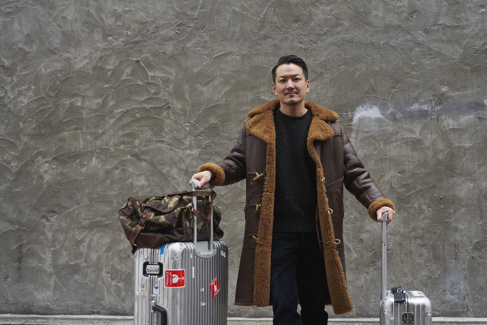 年間フライト数80回超！ 世界的バーテンダー後閑信吾、8つの旅ギア | GOETHE