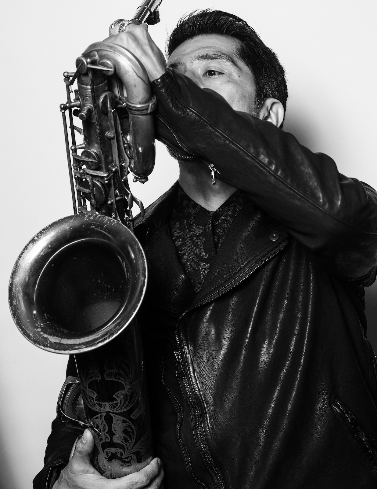 加藤雅也、谷中敦…写真家HIRO KIMURAが撮った、カリスマ5人の熱狂――写真展「HEROES」開催 | GOETHE