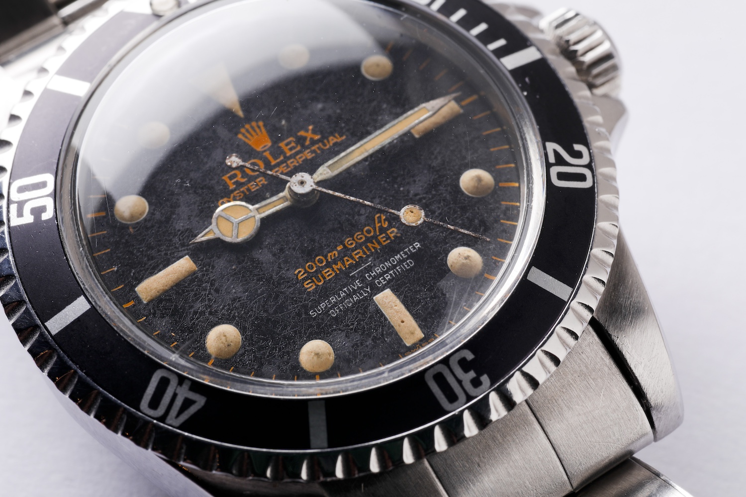 ロレックスのヴィンテージ「サブマリーナー Ref.5512」は、“アンダーバー”の有無で希少性が変わる | GOETHE