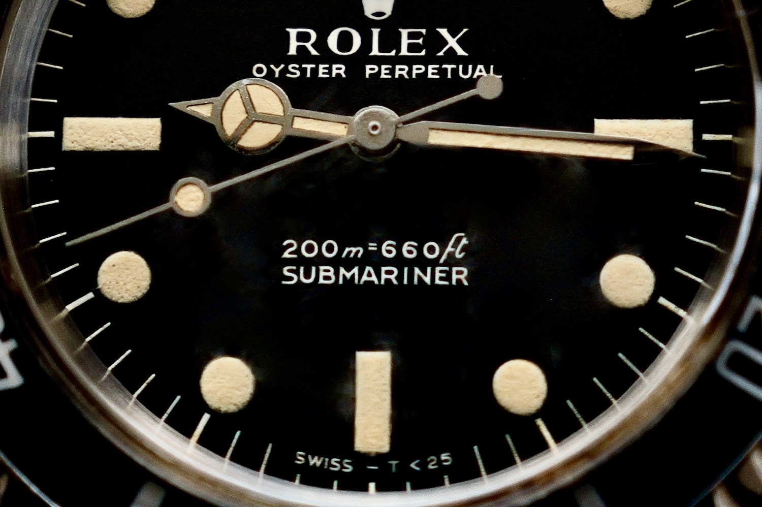 ロレックスの定番「サブマリーナー Ref.5513」は、希少な“メーターファースト”を狙え | GOETHE