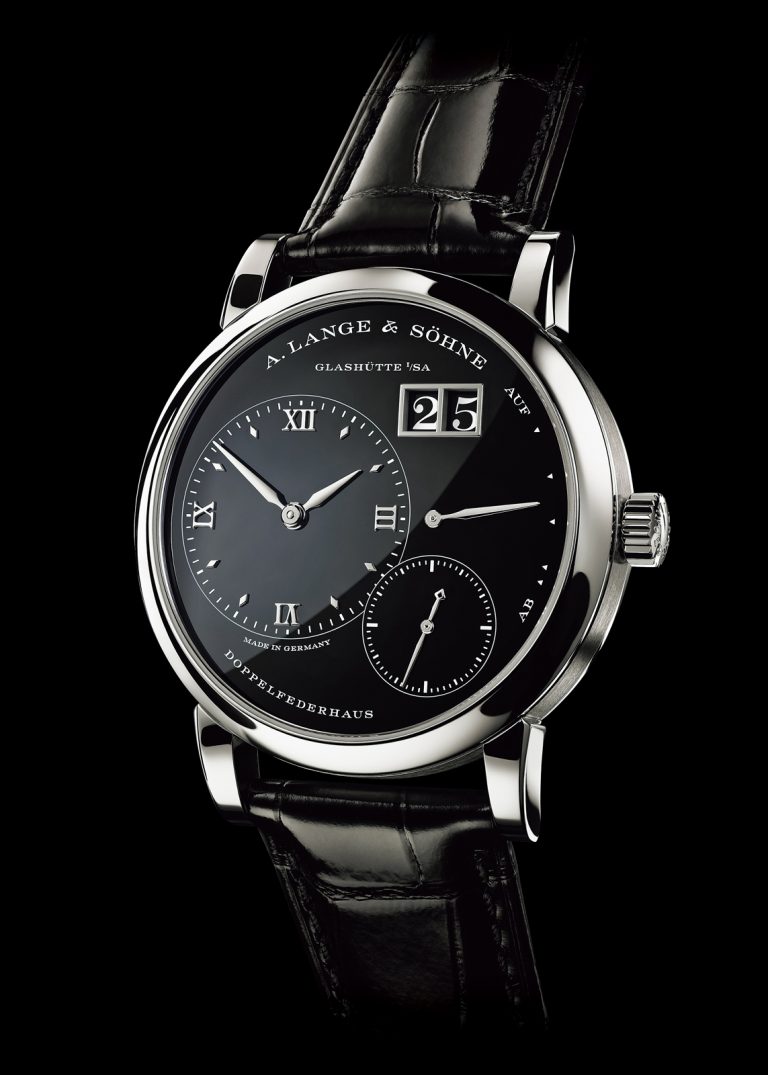 ブレゲ、IWC…2025年注目のブラック時計4選 | GOETHE