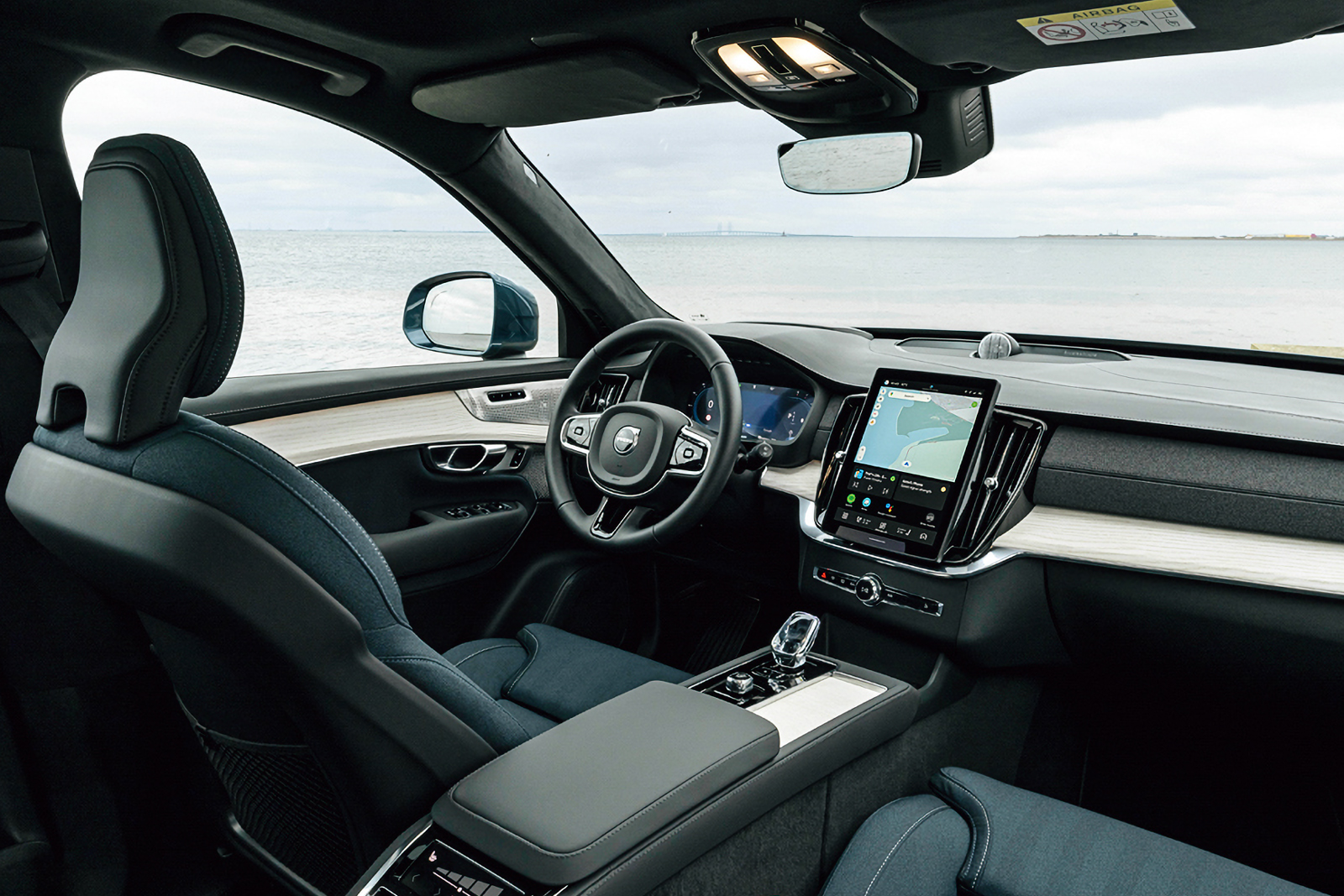 グリルがいい！ ボルボの新型「XC90」を北欧で試乗してみた | GOETHE