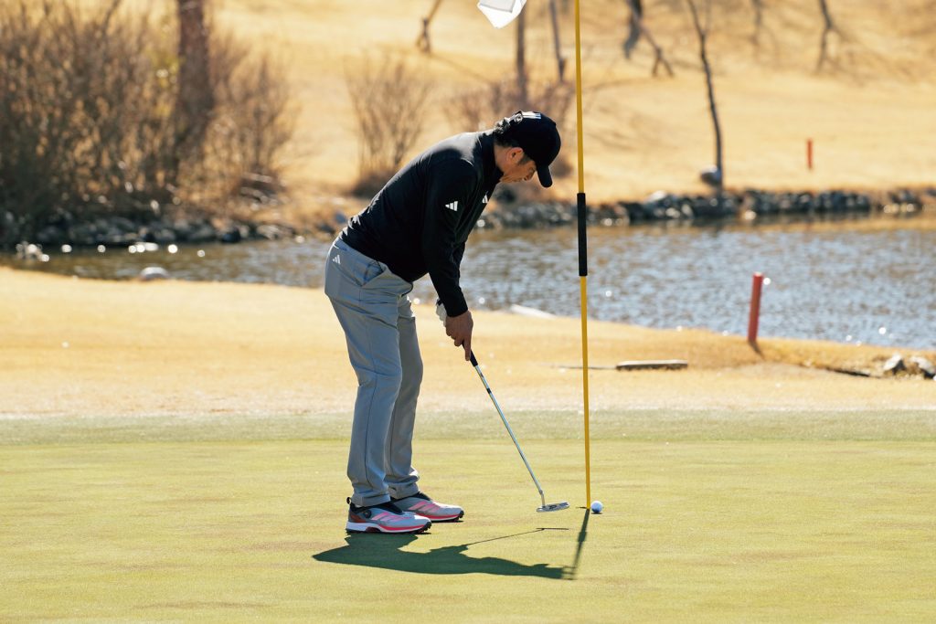 箱根駅伝勝利の裏にゴルフあり!? 青学・原晋監督「150Y切ったら、全部入ると思って打っている」 | GOETHE