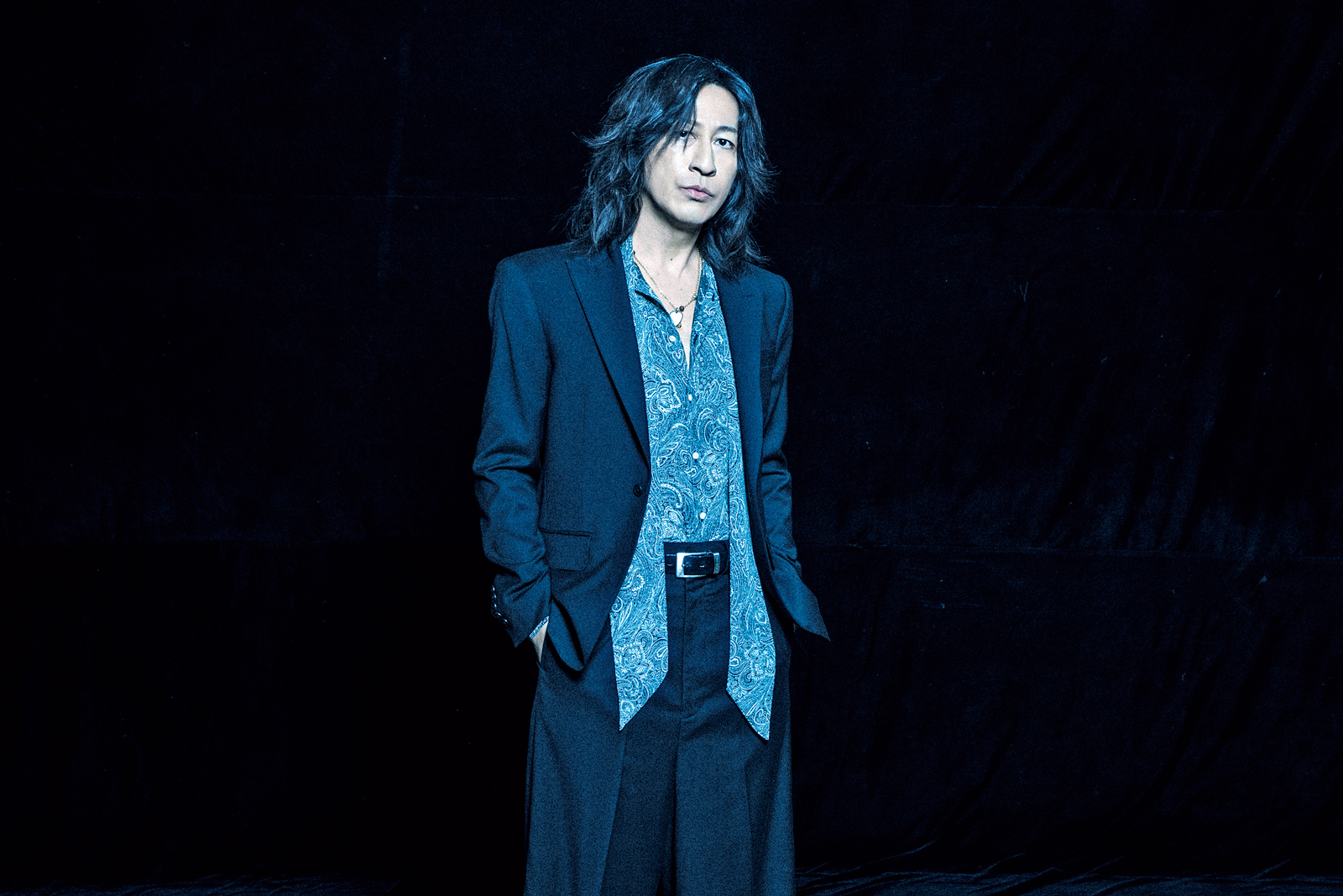 GLAY・TAKURO「氷室京介とTERUの声を聴いて腰を抜かした」 | GOETHE