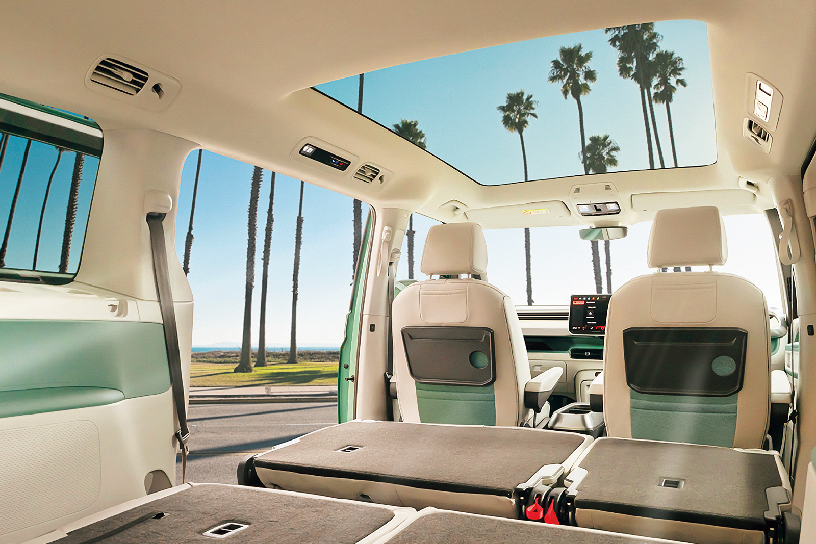 “ワーゲンバス”が帰ってきた！ BEVの新型ミニバン「ID. Buzz」【試乗】 | GOETHE