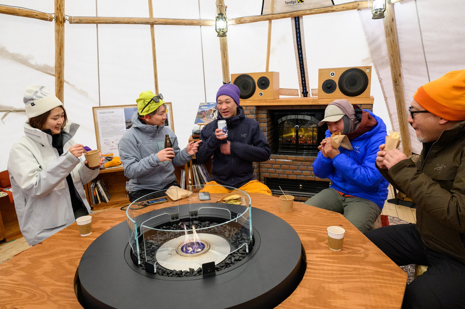 北海道・ニセコのバックカントリー拠点「ARC’TERYX NISEKO HUT」を体験。そこで触れた真の豊かさとは | GOETHE
