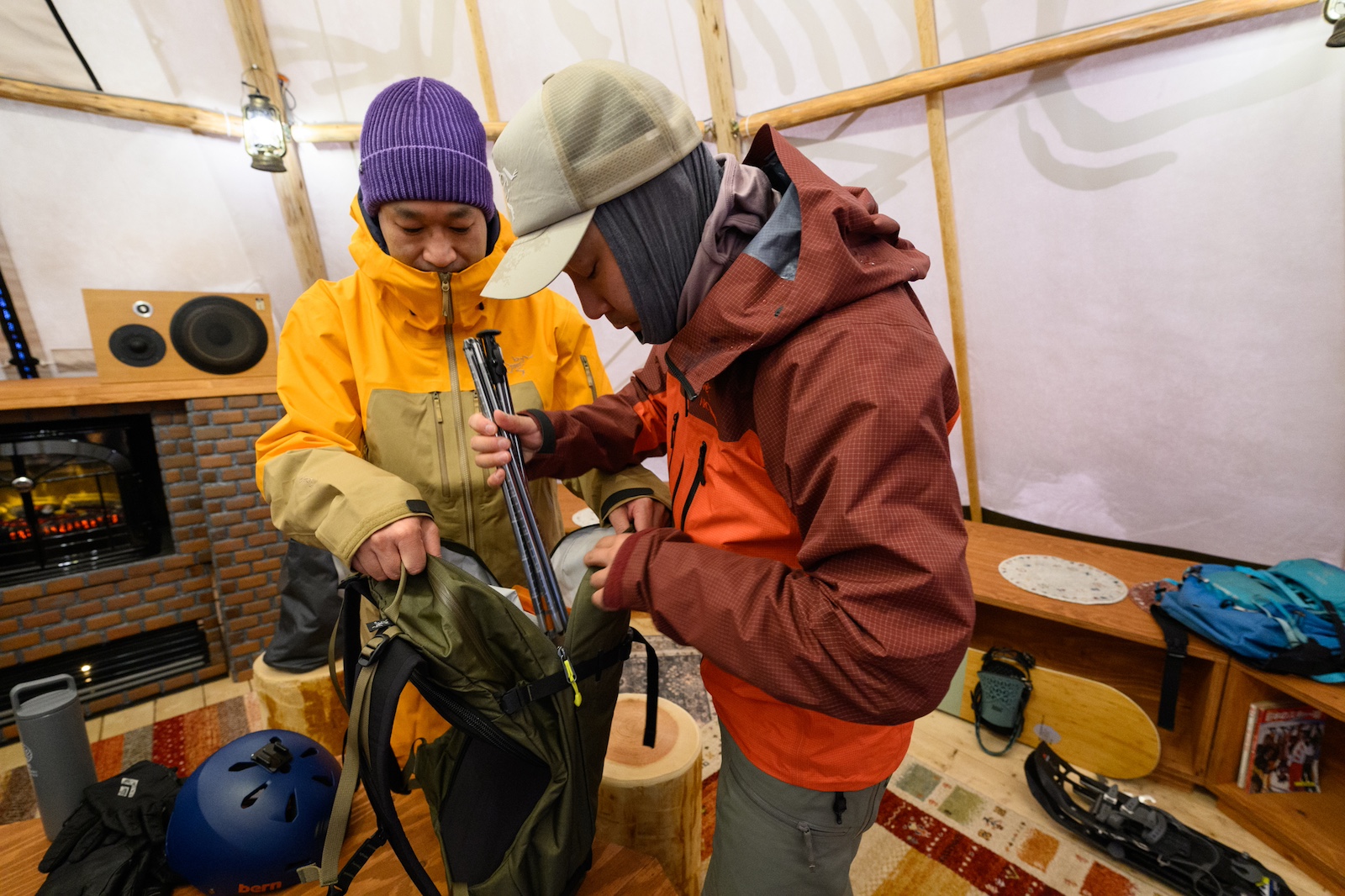 北海道・ニセコのバックカントリー拠点「ARC’TERYX NISEKO HUT」を体験。そこで触れた真の豊かさとは | GOETHE