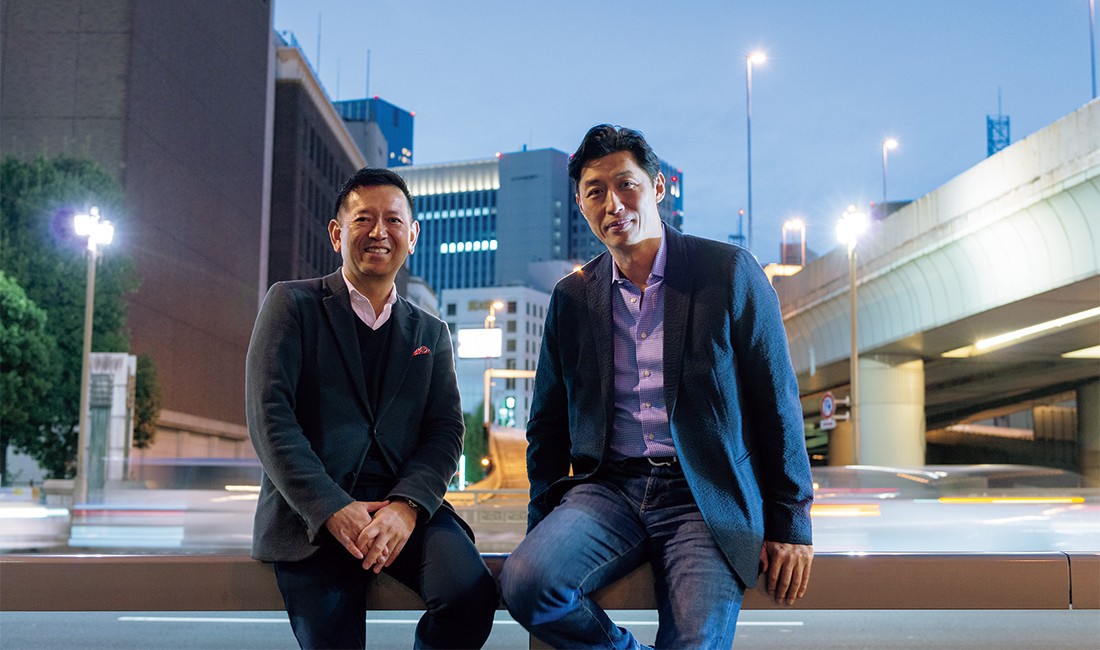 「パパ仲間」ケン・チャン×齋藤サニー聖一 対談 | 「仕事が楽しければ人生も愉しい」|GOETHE 男性ライフスタイル誌